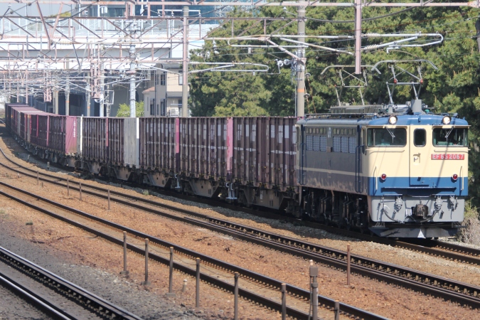 EF65－1067（→2067) (新) - 特集：21世紀になっても活躍する標準直流電気機関車「EF65形」